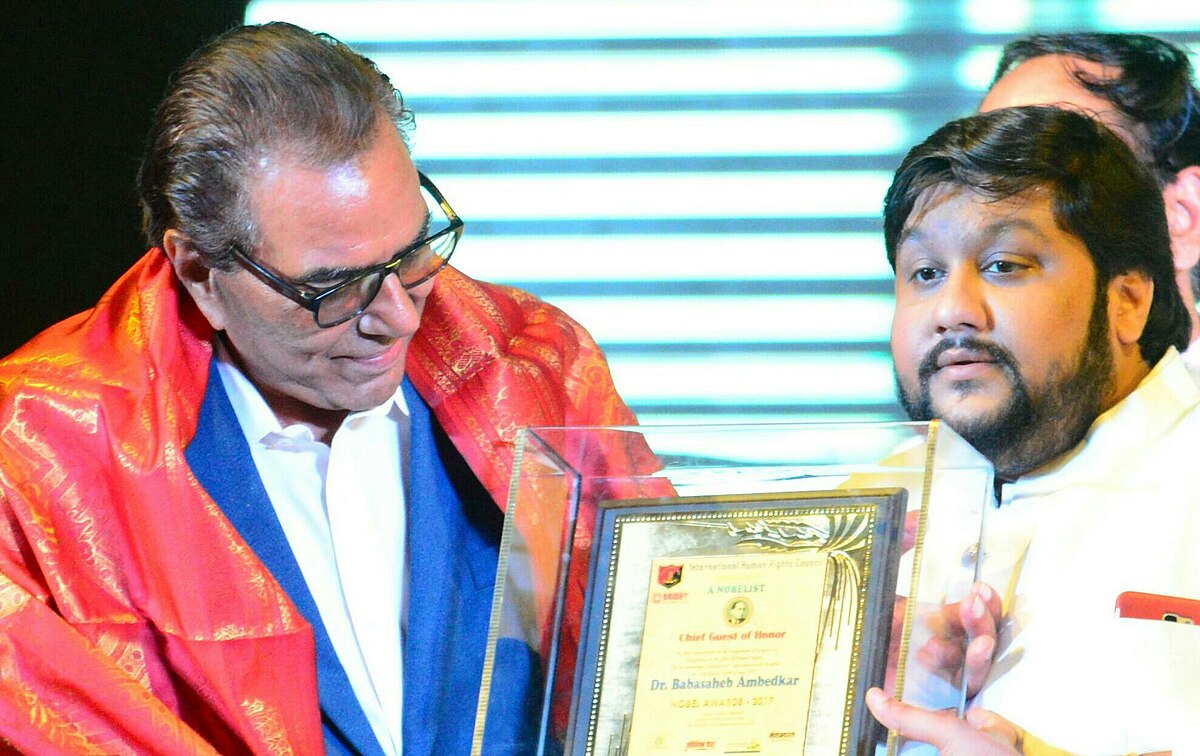 Dharmendra: The Eternal Hero Who Stole India’s Heart - Hard News